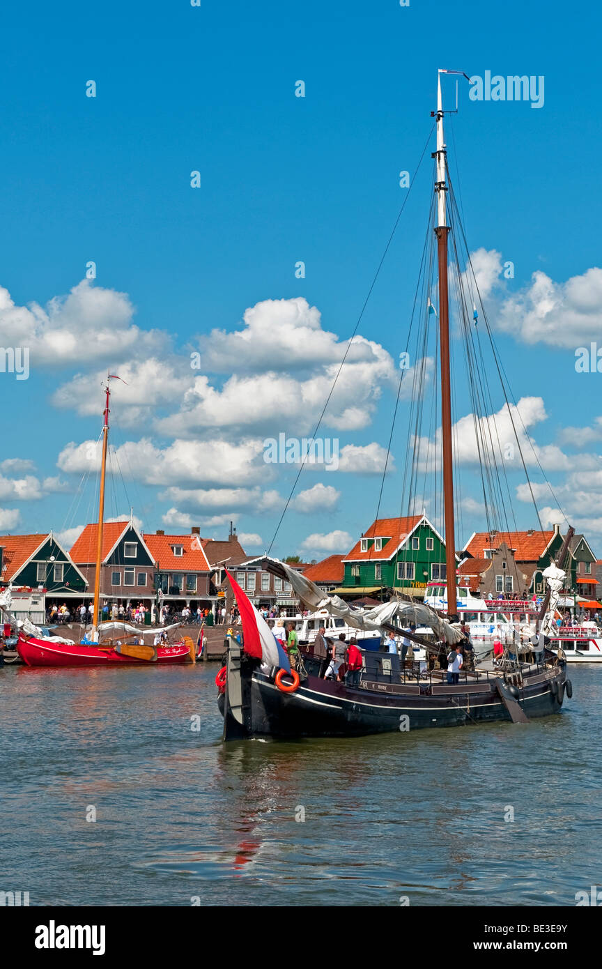 Volendam holland hi-res stock photography and images - Alamy