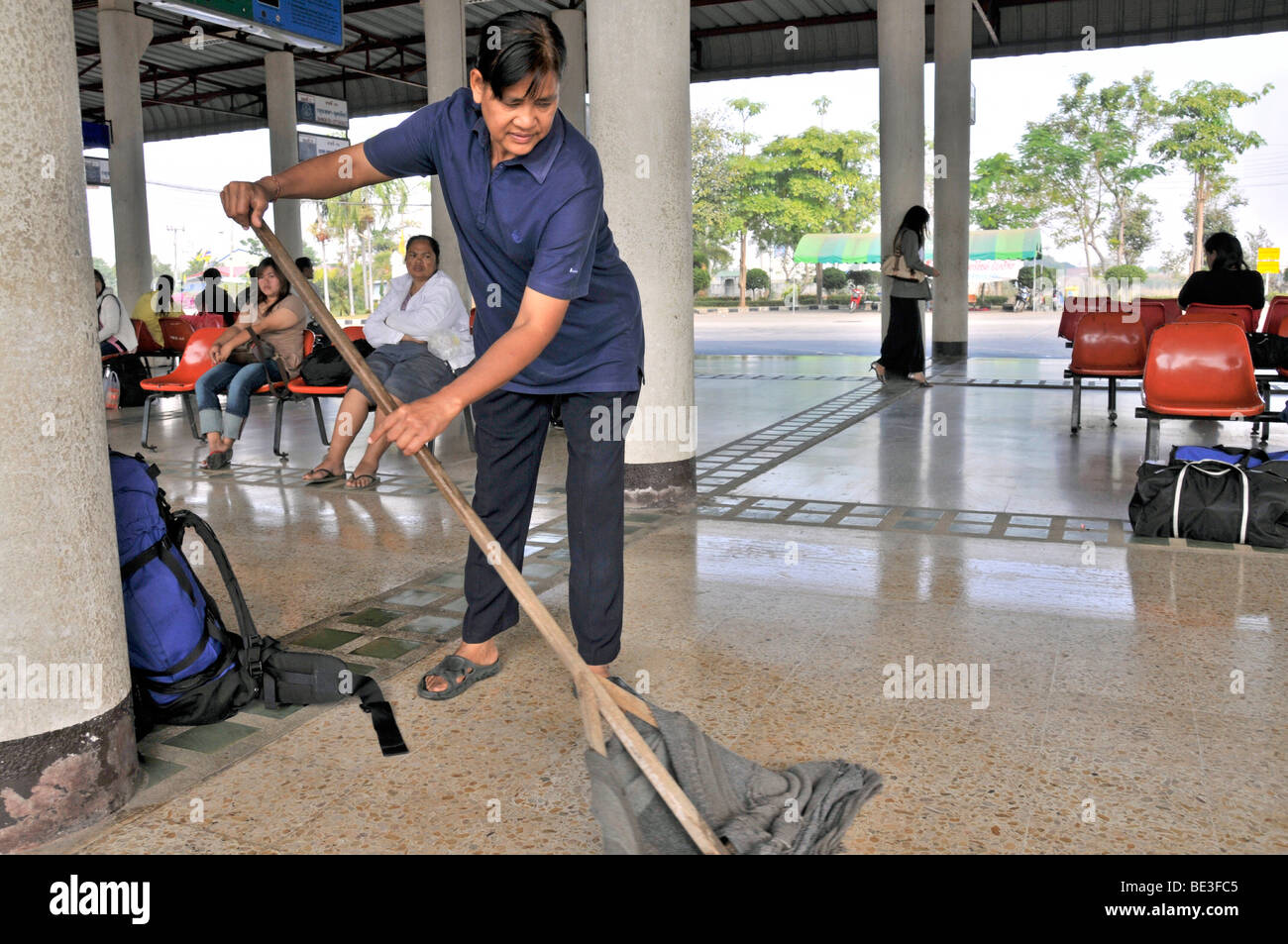 40 year old thai woman hi-res stock photography and images - Alamy