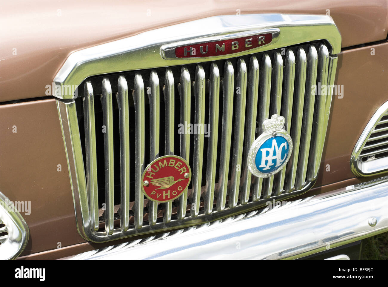 Humber classic car badge hi-res stock photography and images - Alamy