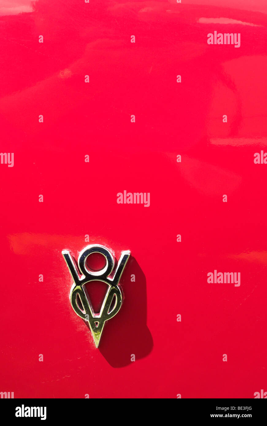 V8 badge hi-res stock photography and images - Alamy