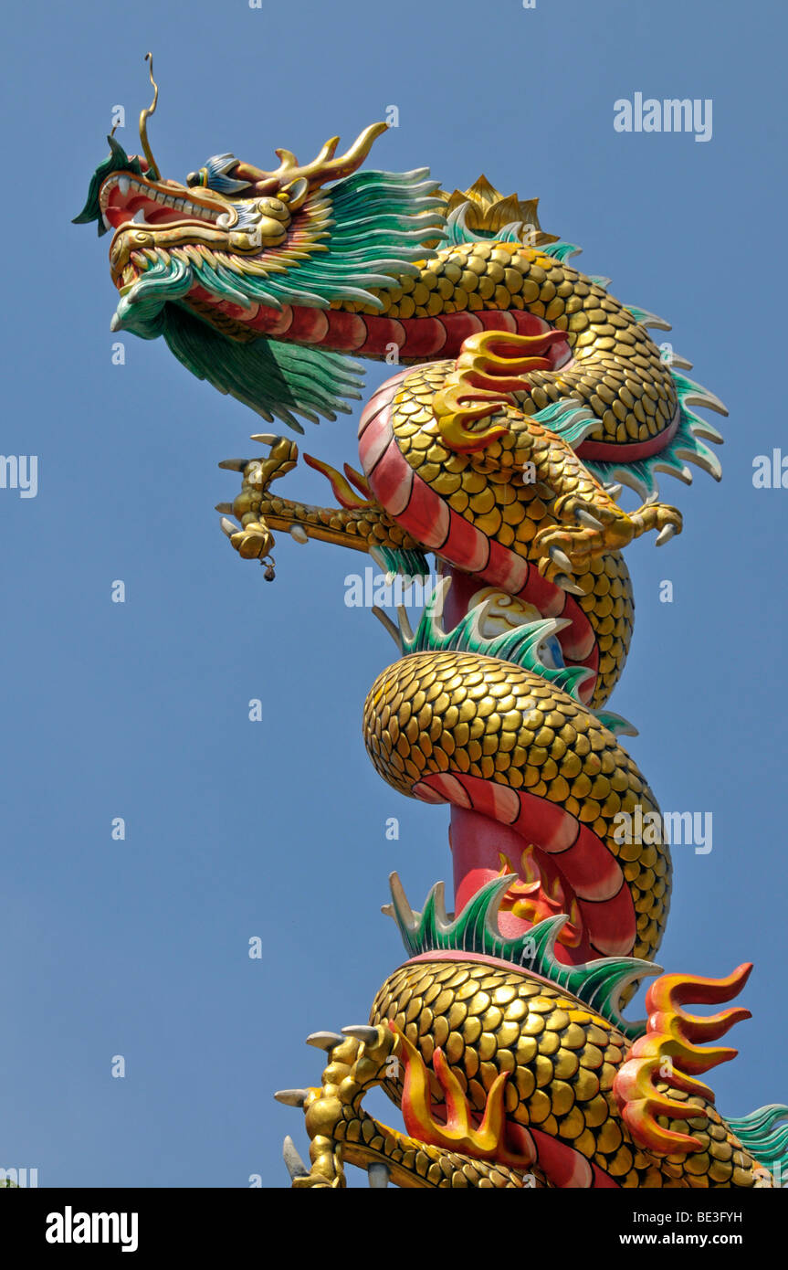 Blue dragon temple hi-res stock photography and images - Alamy