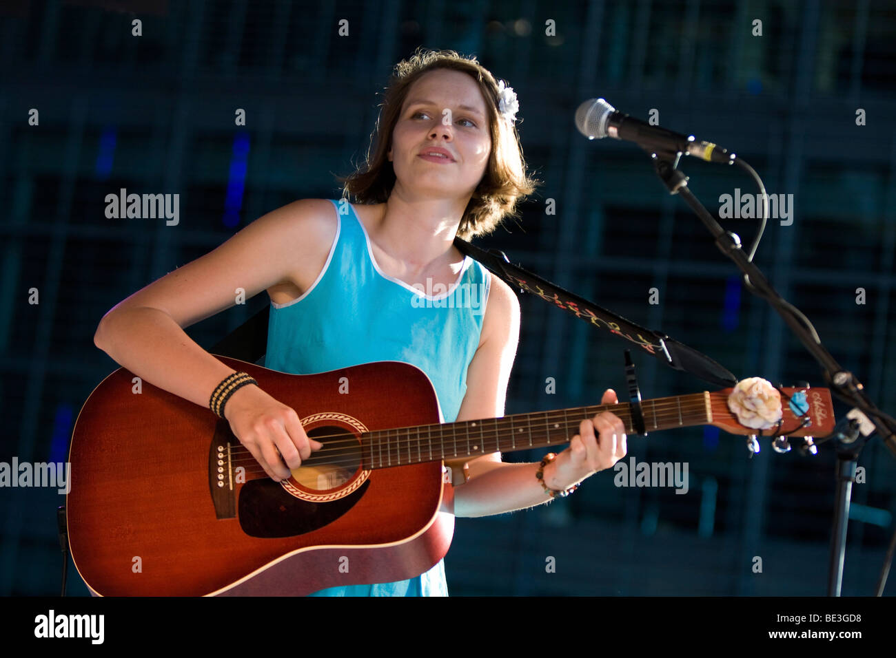 Deutscher singer songwriter hi-res stock photography and images - Alamy