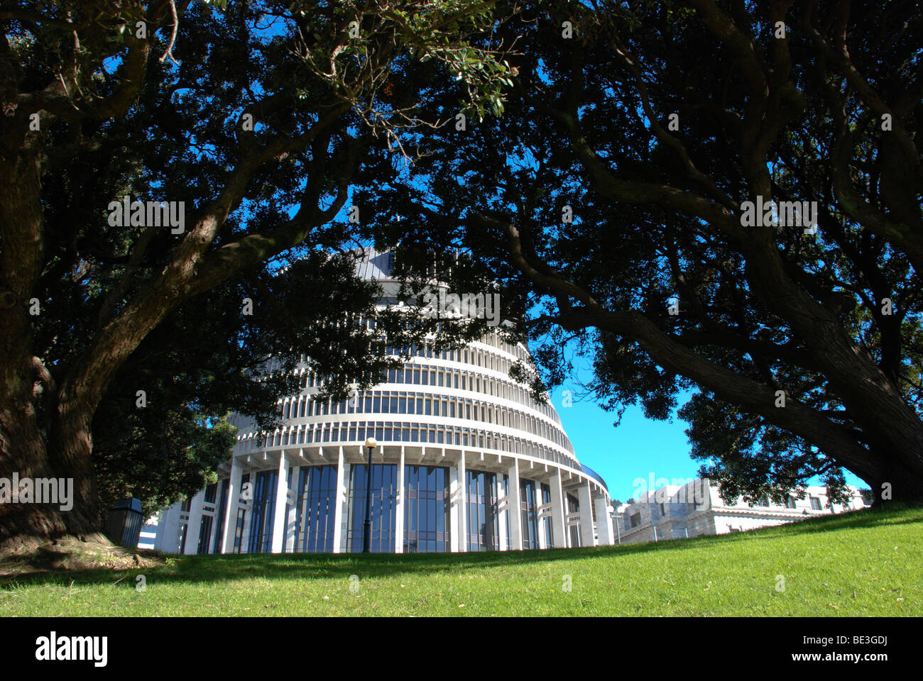The Beehive is the home of the New Zealand Parliament, taken through ...
