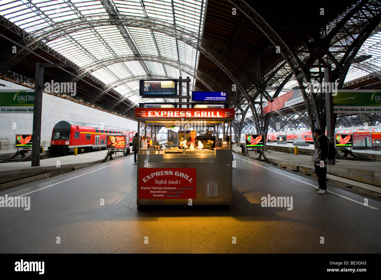 Dead end station hi-res stock photography and images - Alamy