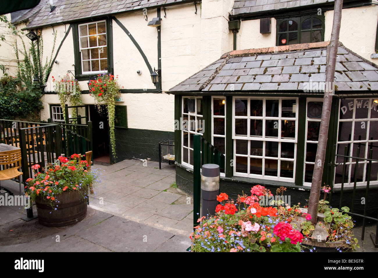 The turf pub hi-res stock photography and images - Alamy