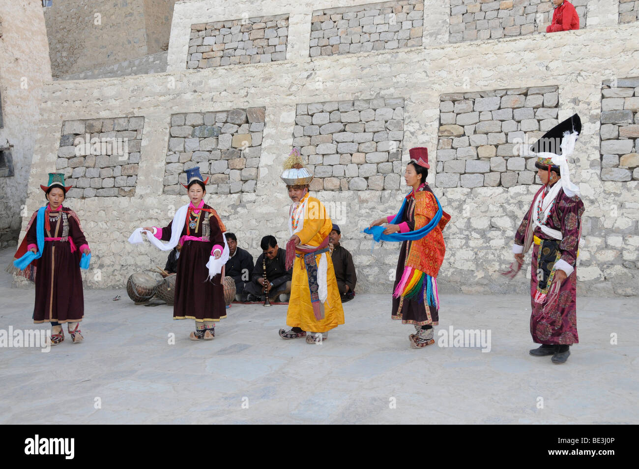 Traditional Ladakhi dance in front of the palace in Leh, Ladakh ...