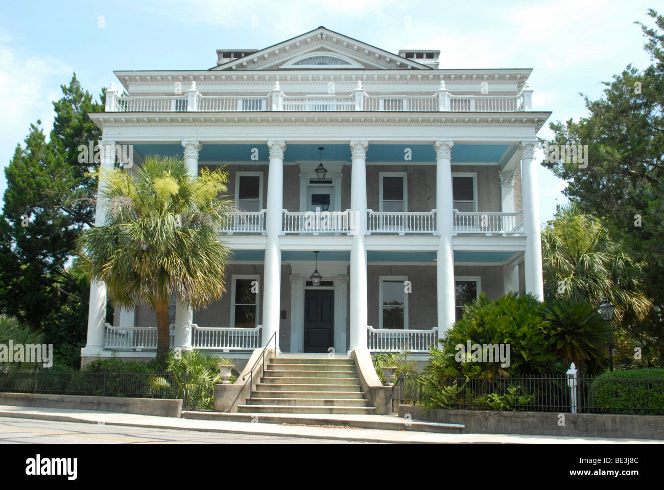 Typical residential home architecture in the town of Beaufort ...