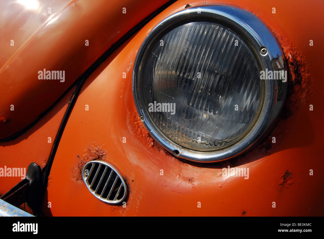 Vw beetle painted hi-res stock photography and images - Alamy