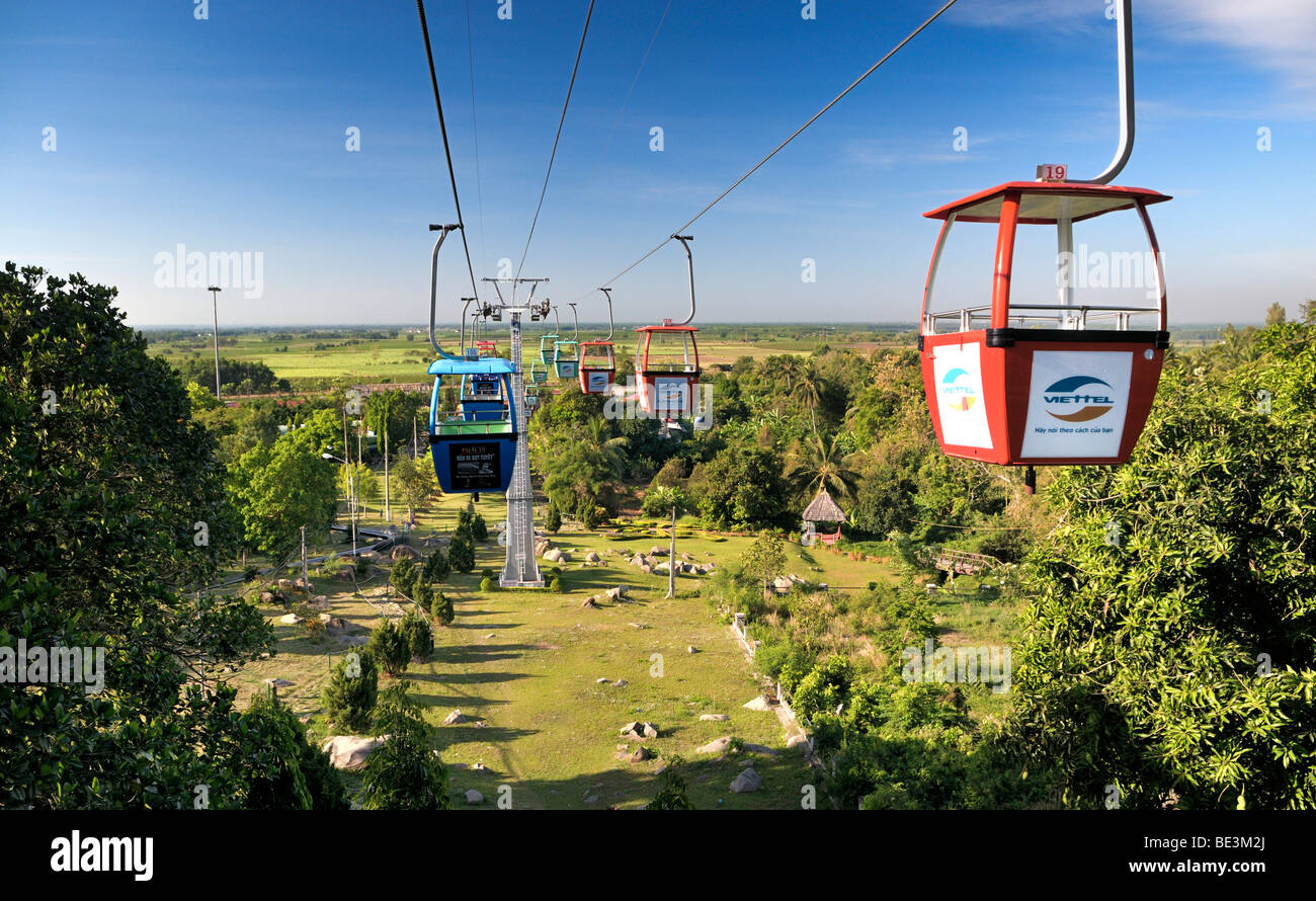 Cable Car to the mountain of the Black woman, volcano Nui Ba Den, Tay ...