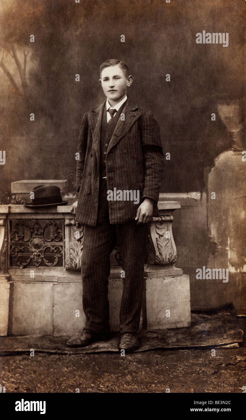 Man's portrait, historical photo circa 1900 Stock Photo - Alamy