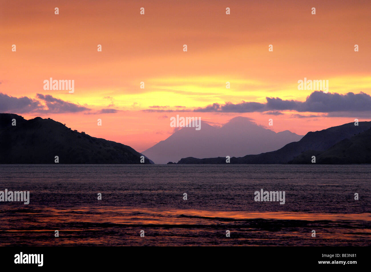 Sunset at the Komodo Islands, Komodo National Park, Indonesia ...
