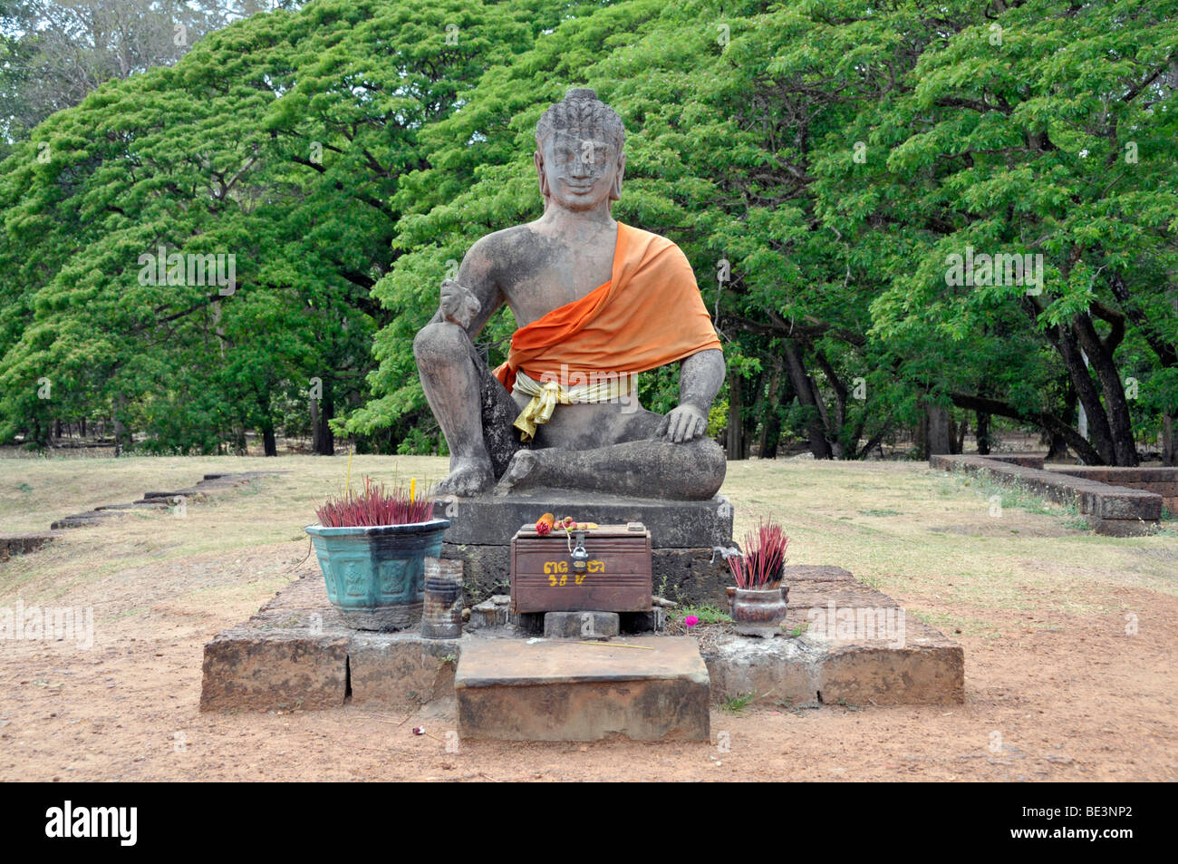 Statue of Yama, Hindu god of death, Terrace of the Lepra King, Angkor ...