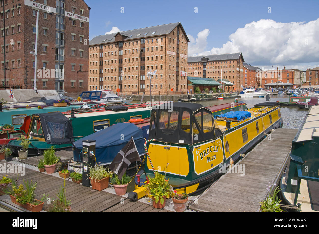 Victoria basin gloucester docks hi-res stock photography and images - Alamy