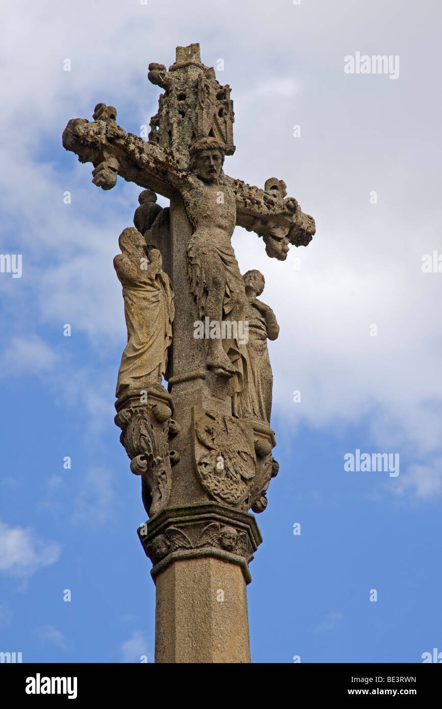 Crucifix church of england hi-res stock photography and images - Alamy