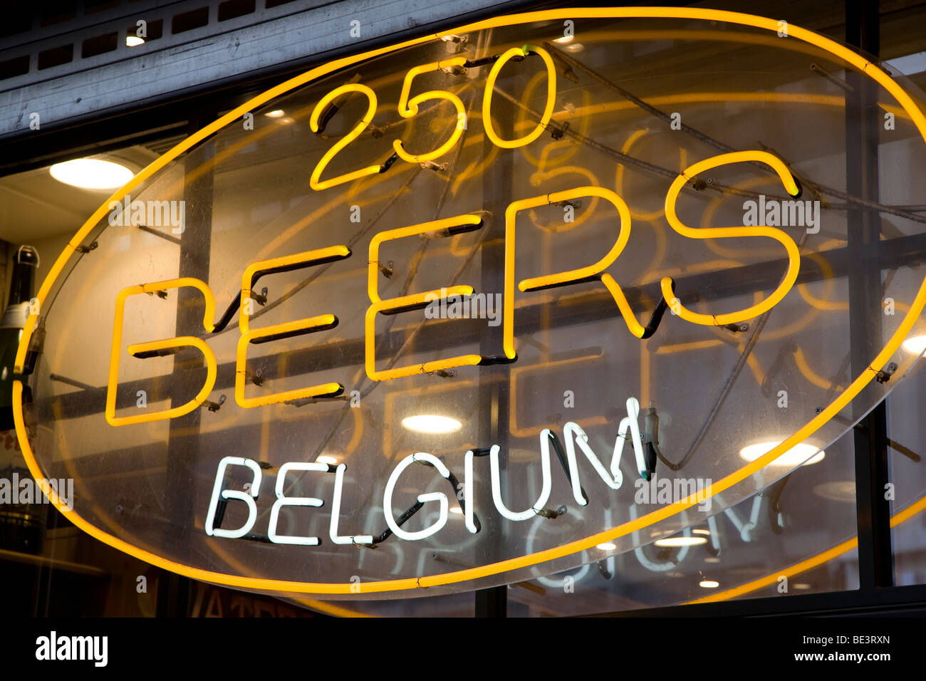 Beer shop hi-res stock photography and images - Alamy