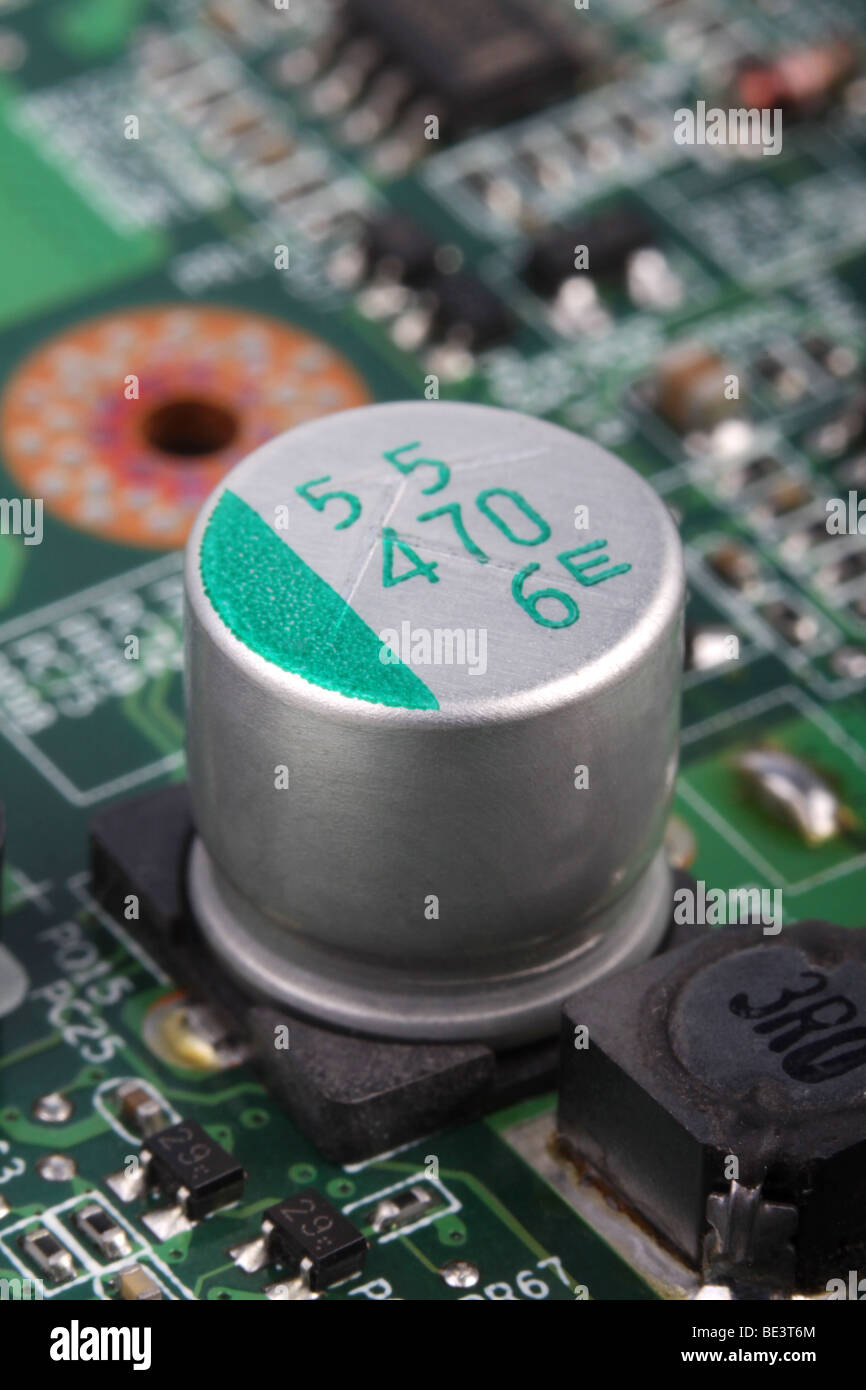 Capacitor on pcb hi-res stock photography and images - Alamy