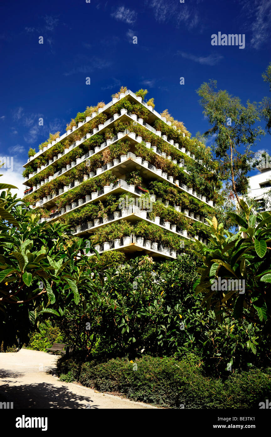 Eco sustainable building hi-res stock photography and images - Alamy
