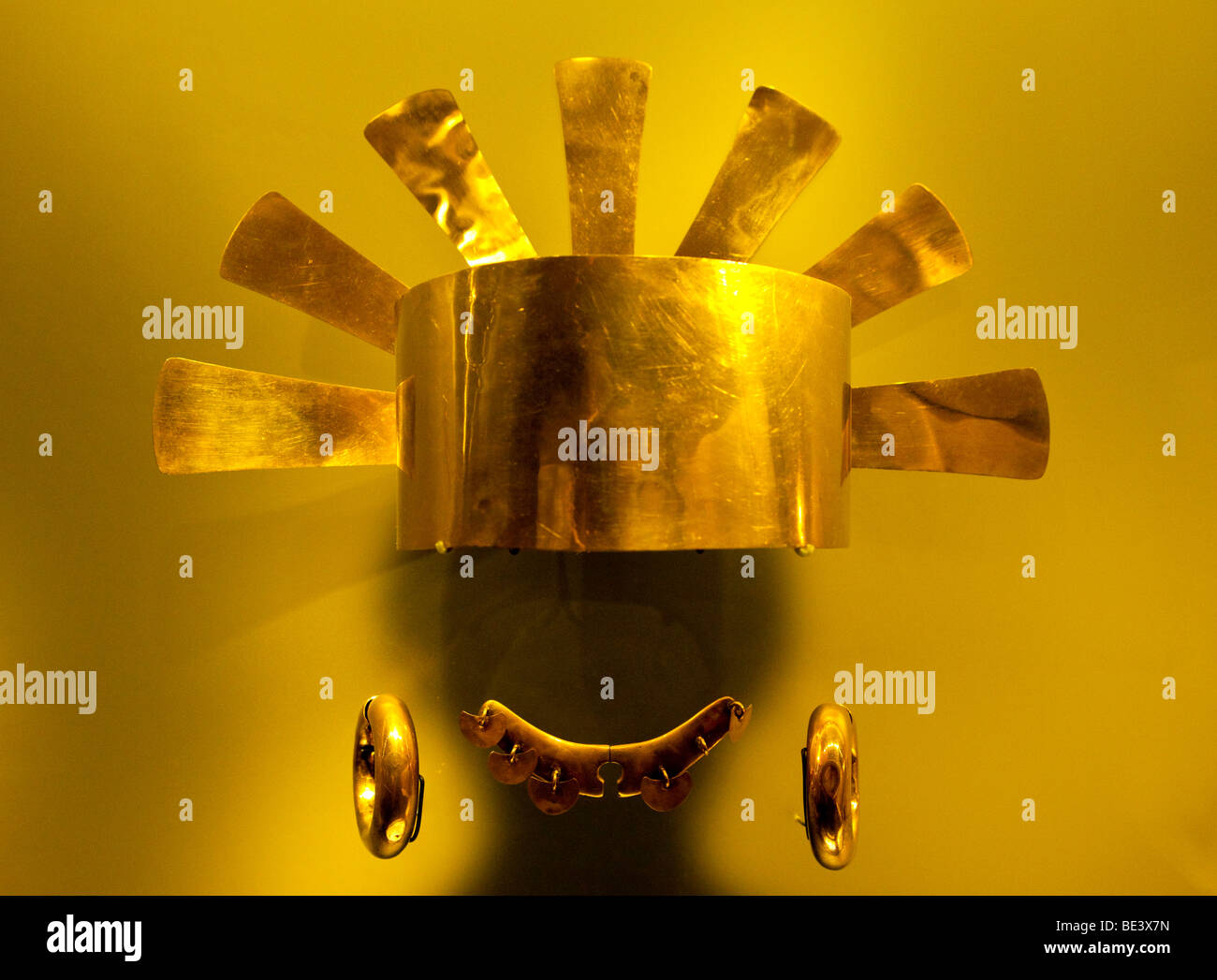 Golden Crown and Adornments, Museo de Oro, Gold Museum, Bogota ...