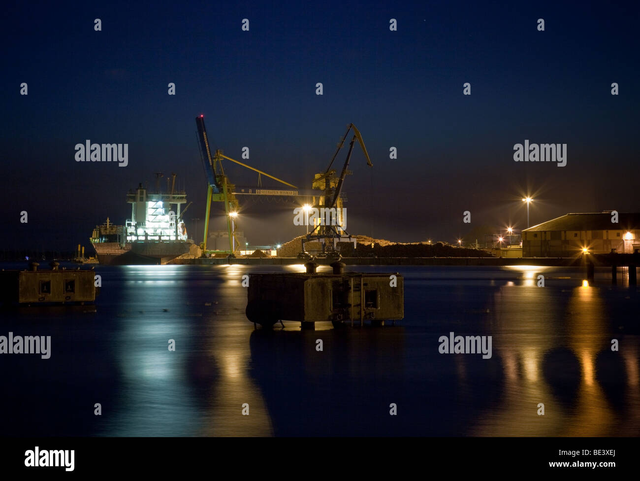 Cargo ship at sea night hi-res stock photography and images - Alamy