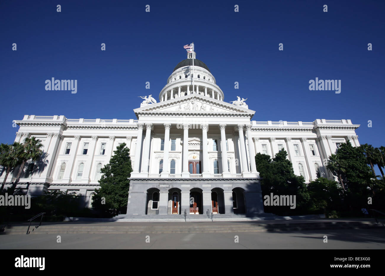 Building decorate hi-res stock photography and images - Alamy