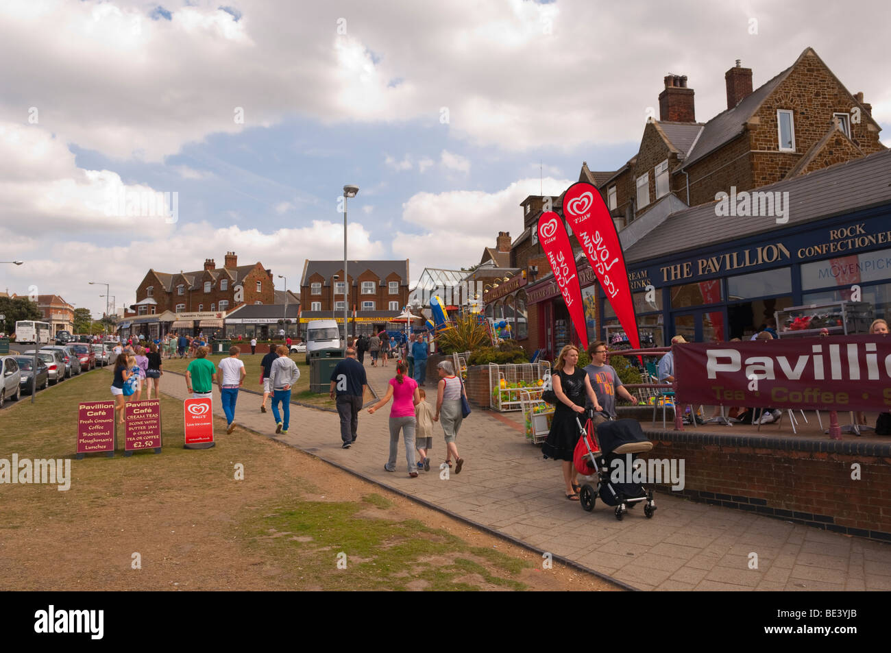 Hunstanton Town Centre High Resolution Stock Photography and Images - Alamy