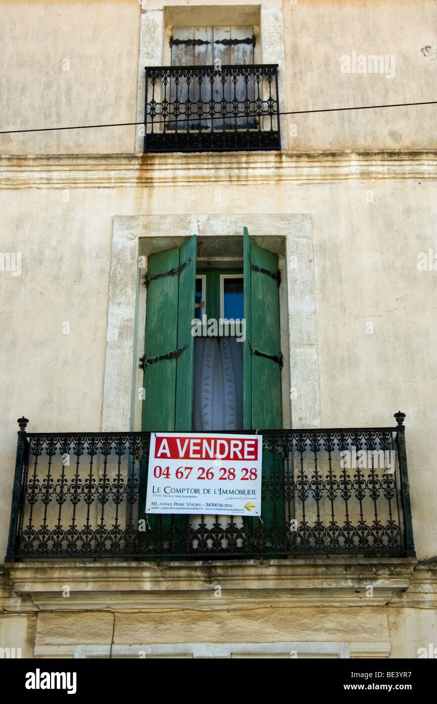 'A Vendre' sign on house in Languedoc-Roussillon, south of France Stock ...