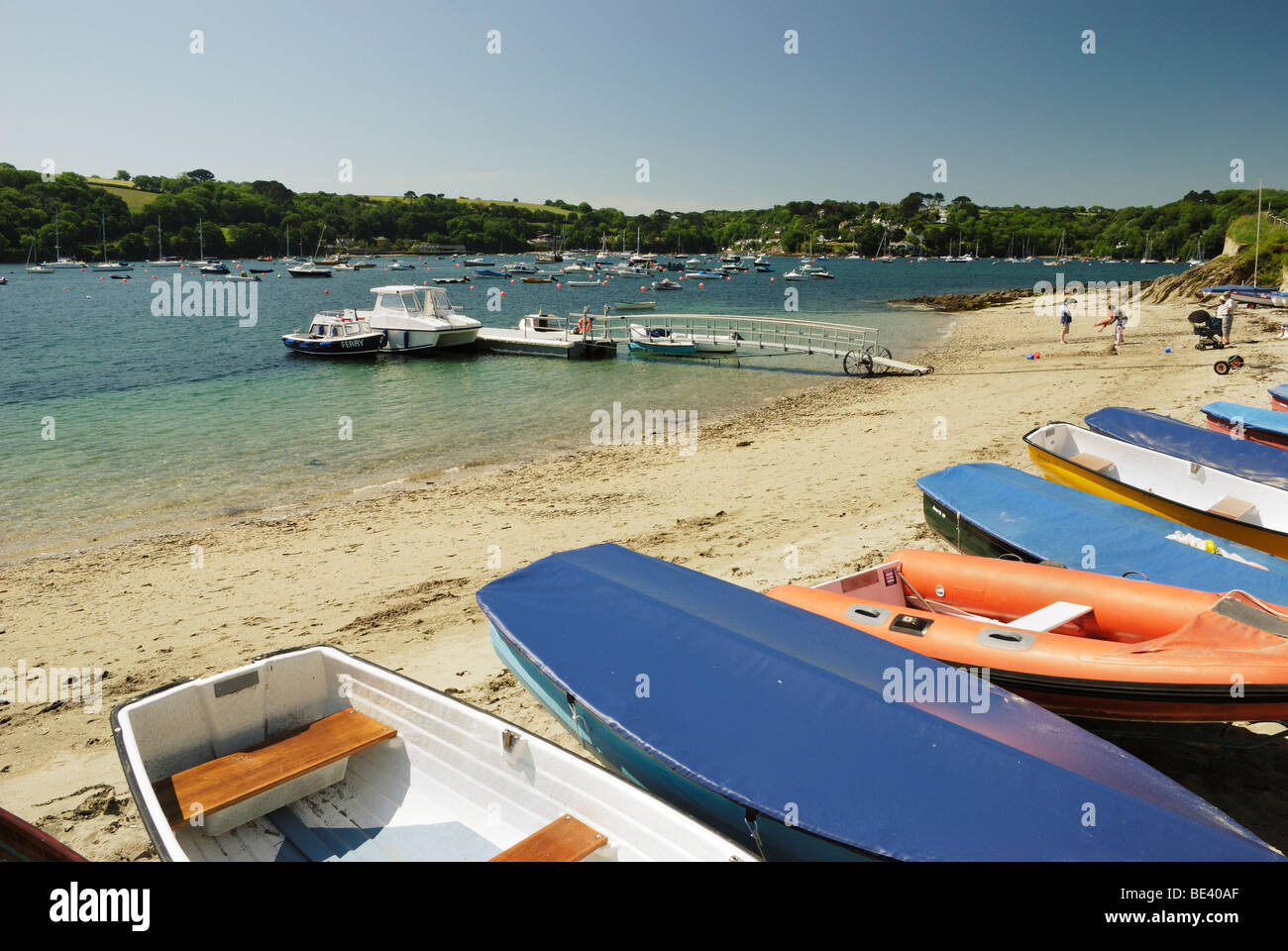 River helford ferry hi-res stock photography and images - Alamy