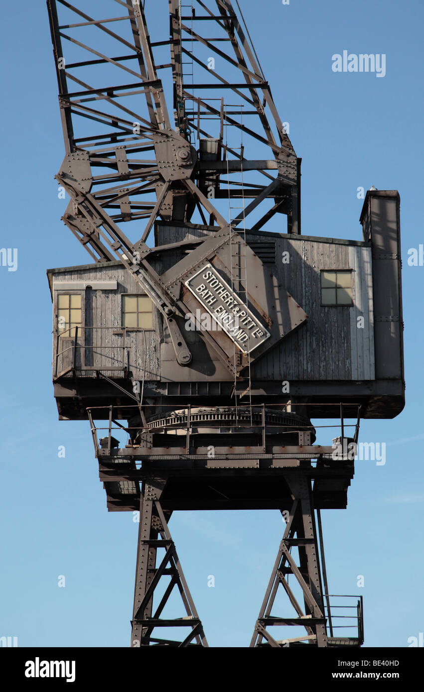 Crane at a dock hi-res stock photography and images - Alamy