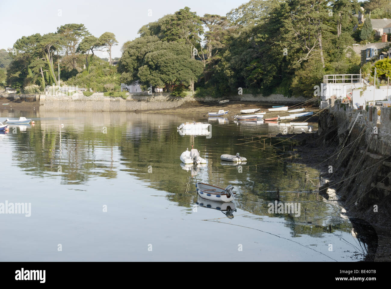 Flushing village cornwall hi-res stock photography and images - Alamy