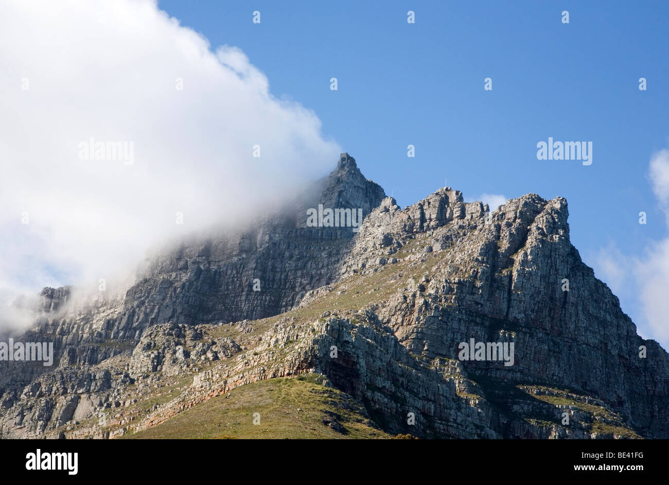 Table Mountain Approach - Cape Town Stock Photo - Alamy