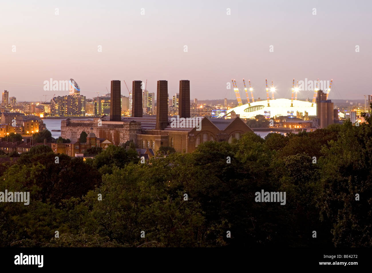 O2 arena night hi-res stock photography and images - Alamy