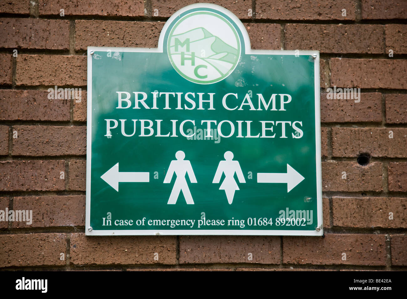 Public toilet sign hi-res stock photography and images - Alamy