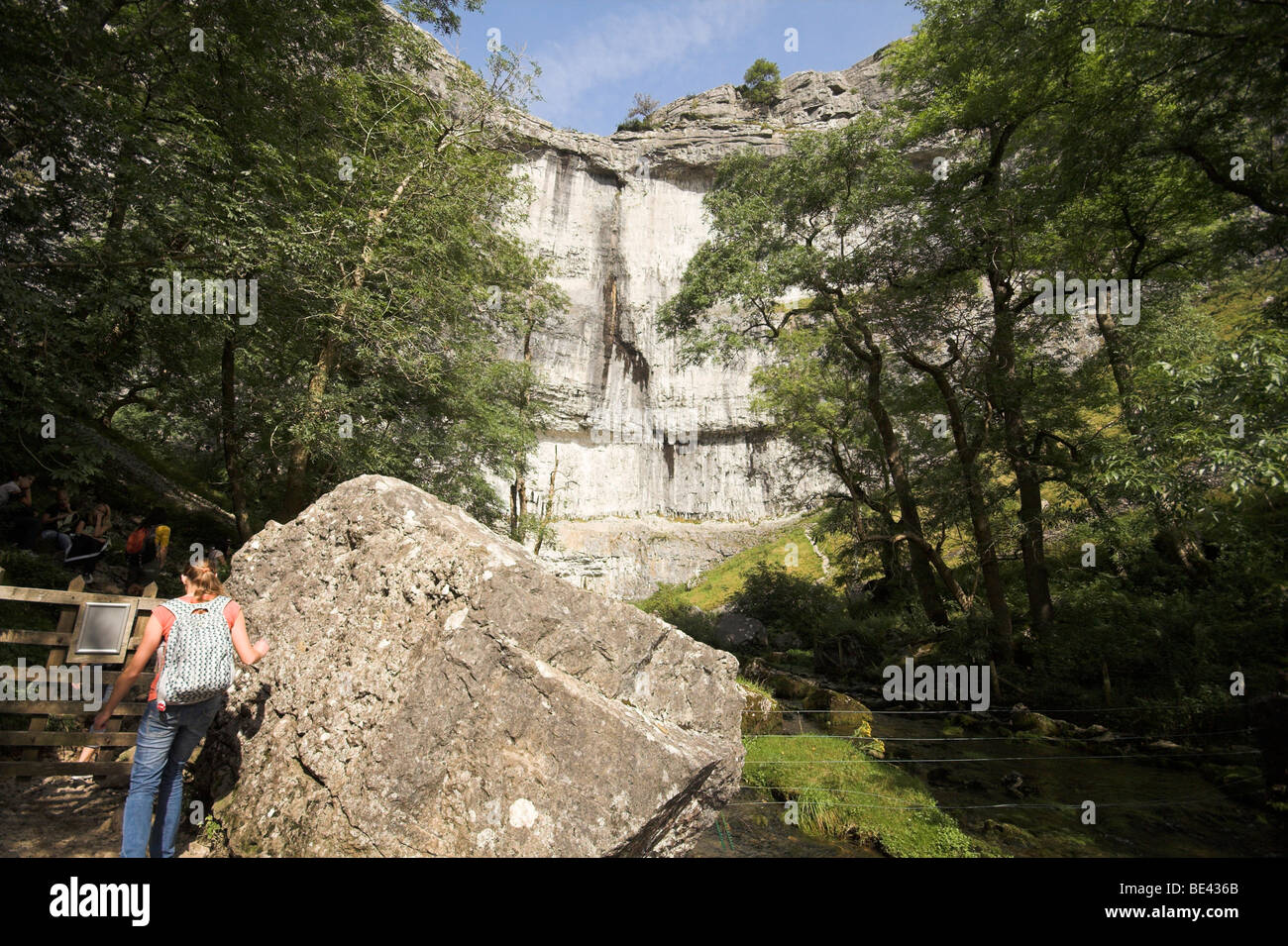 Malham Cove, Malhamdale, Yorkshire Dales, England, UK Stock Photo - Alamy