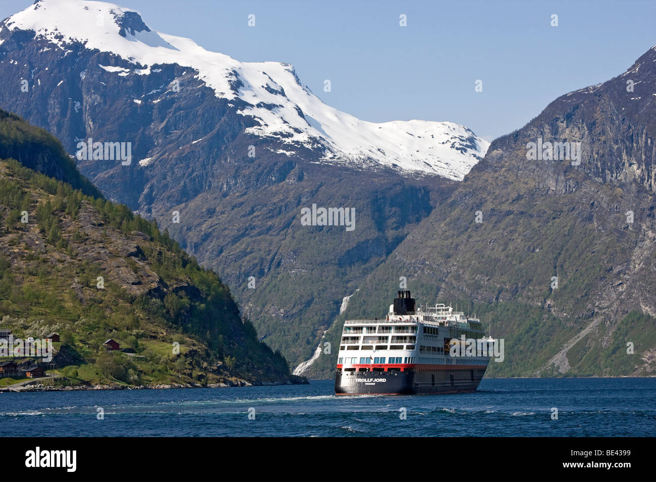 Geiranger fjord cruise ship in hi-res stock photography and images - Alamy