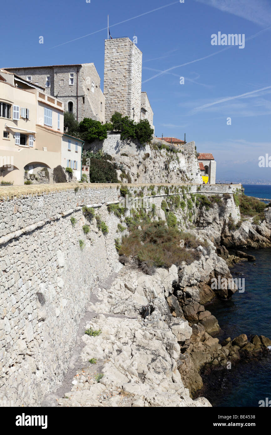 Château grimaldi france hi-res stock photography and images - Alamy