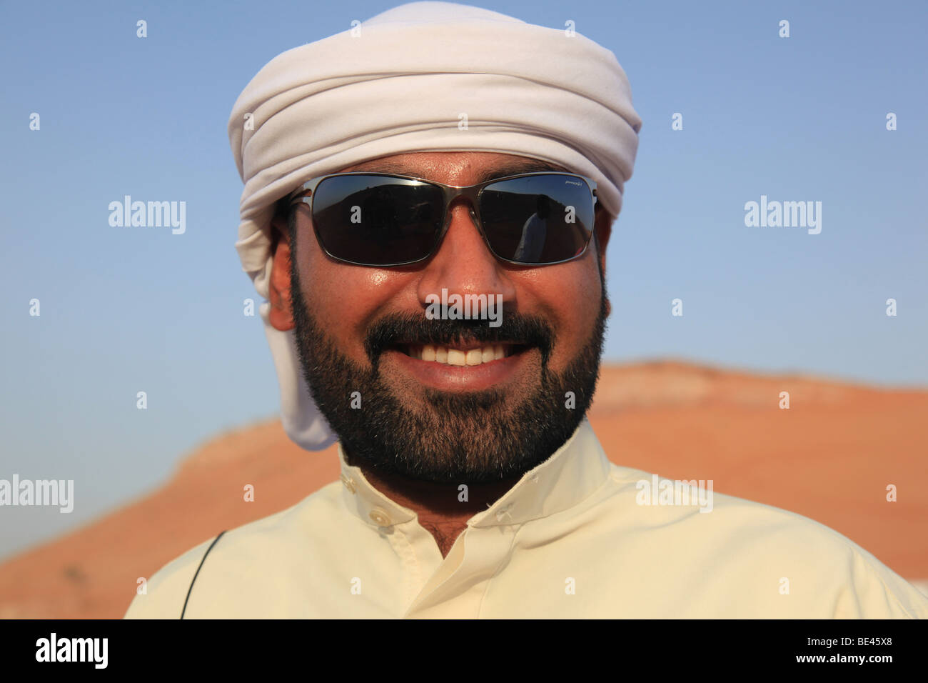 Dubai guy hi-res stock photography and images - Alamy
