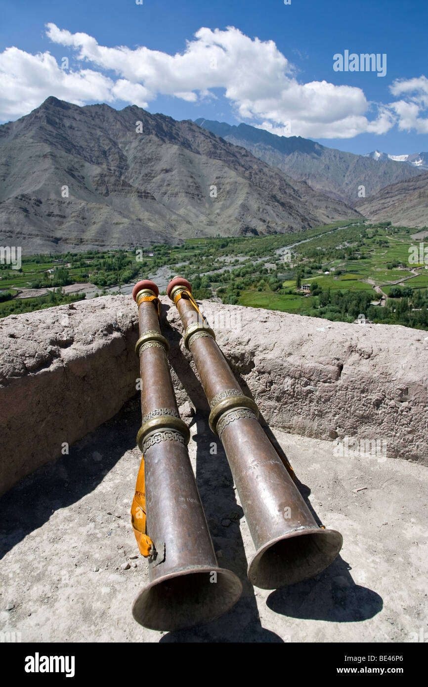 Tibetan music instrument horn hi-res stock photography and images - Alamy