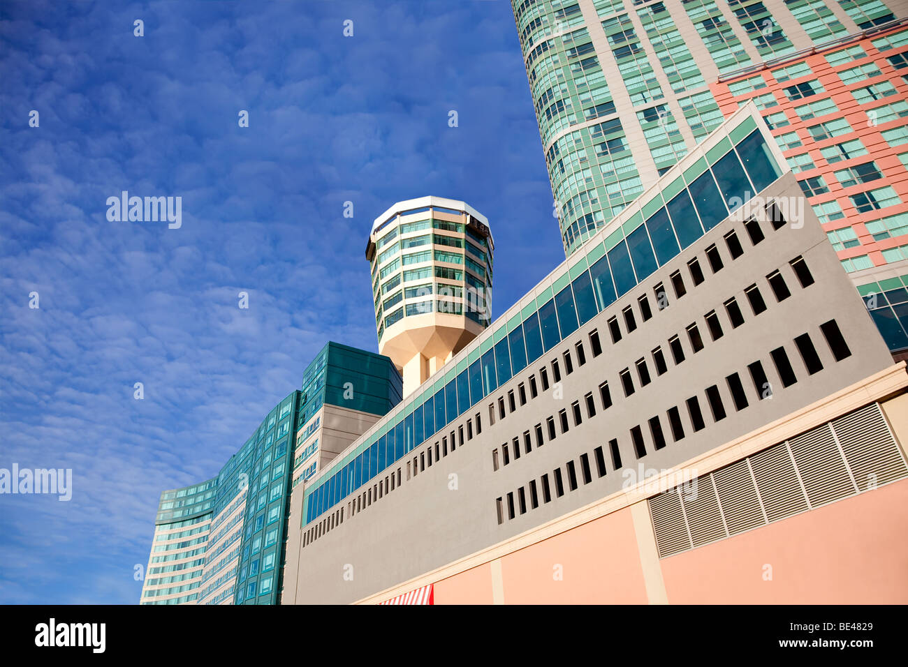 Downtown niagara falls canada hi-res stock photography and images - Alamy