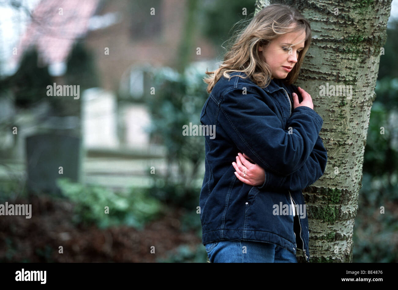 Grave Graveside Buried Burial High Resolution Stock Photography and Images - Alamy