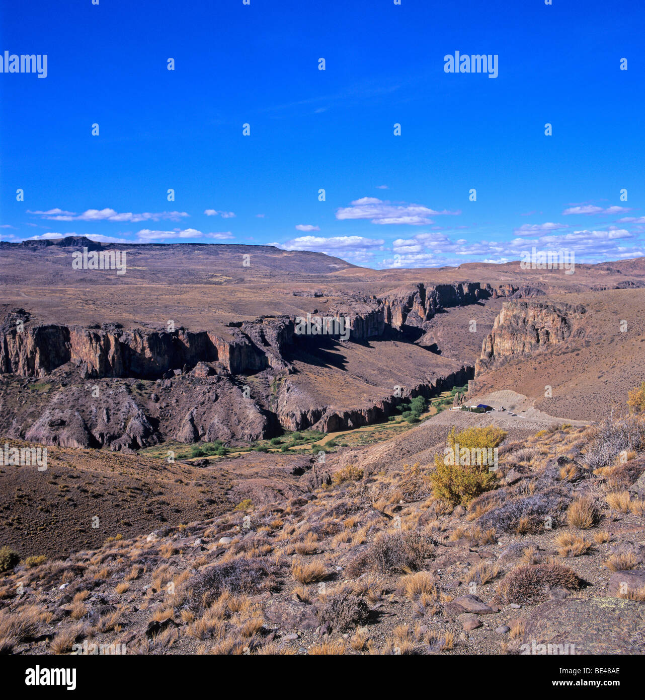 Rio Pinturas canyon above the Cuevas de las Manos Stock Photo - Alamy