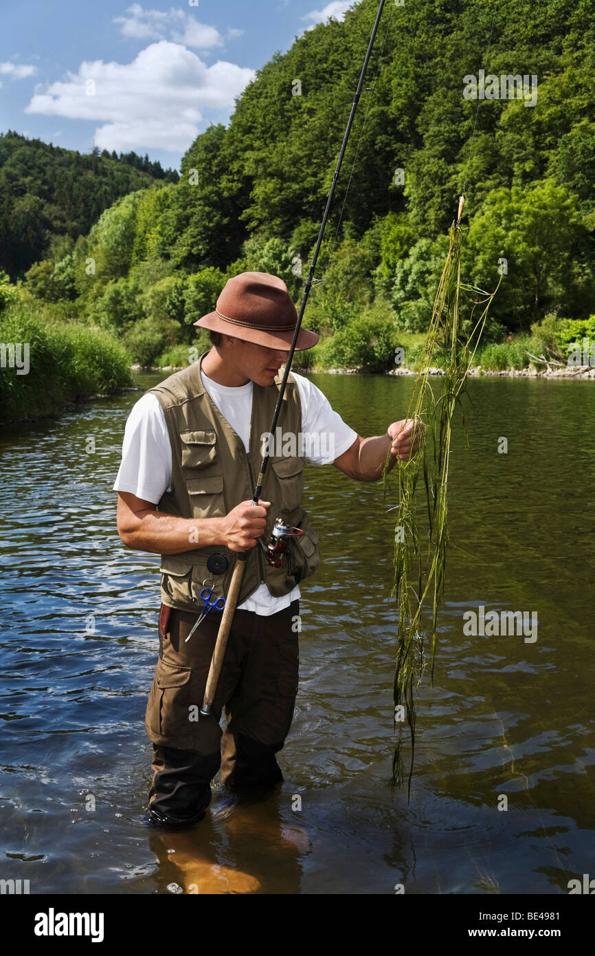 Angeln mit der rute hi-res stock photography and images - Alamy