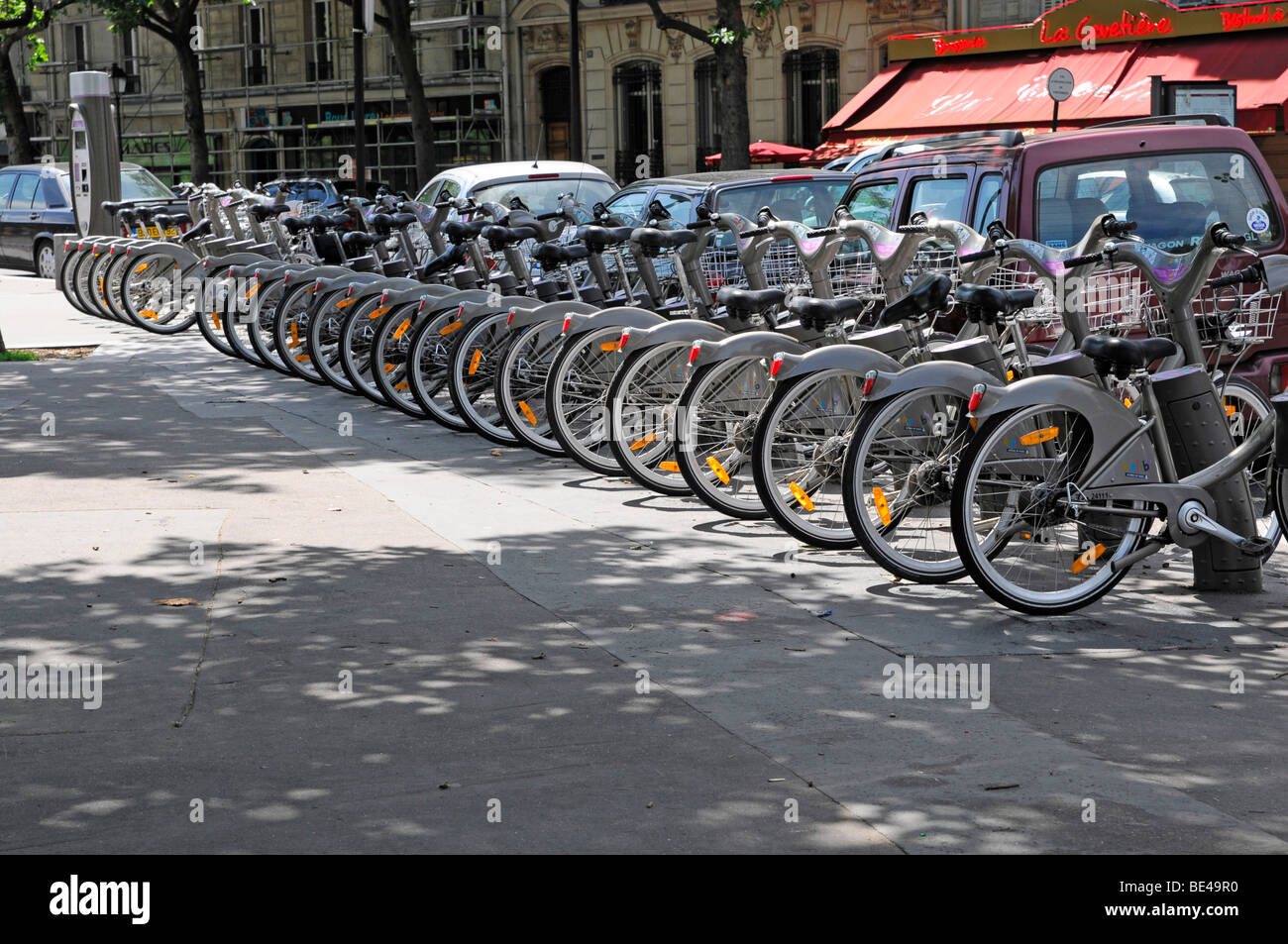 Bicycle rental, center, Paris, France, Europe Stock Photo - Alamy