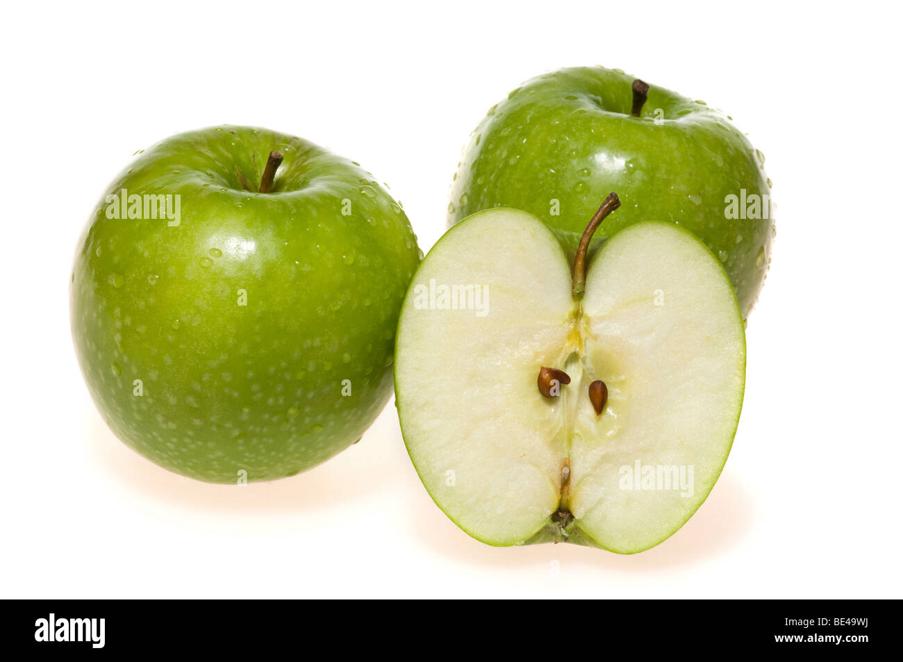 Granny smith apple isolated sliced hi-res stock photography and images ...