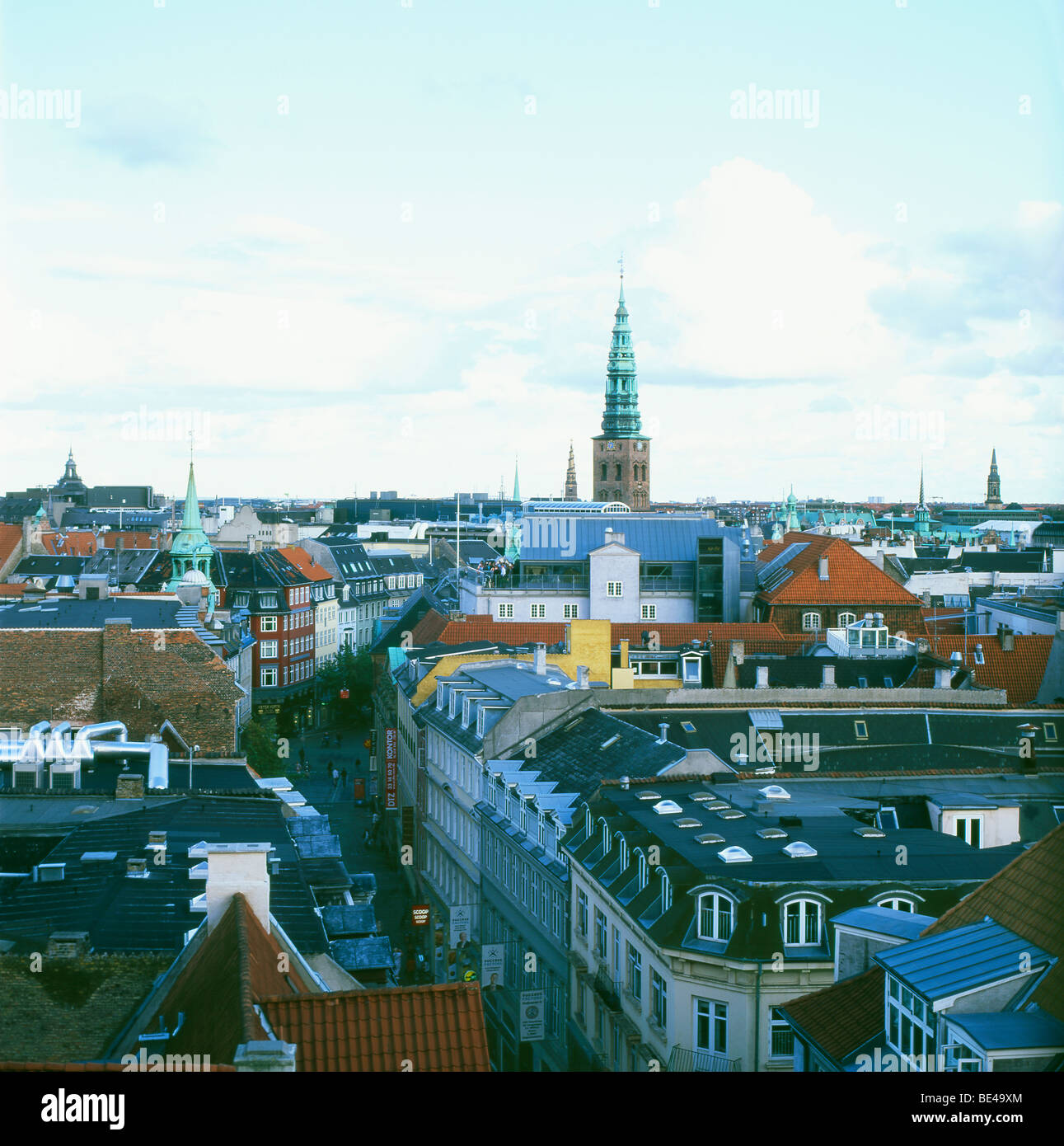 Copenhagen street scenes hi-res stock photography and images - Alamy