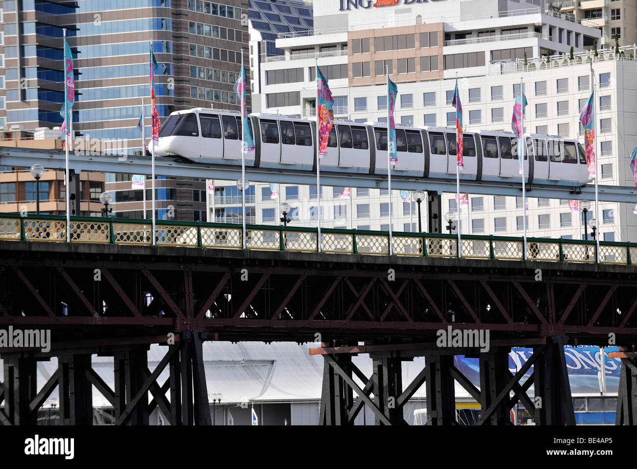 Sydney monorail darling harbour hi-res stock photography and images - Alamy