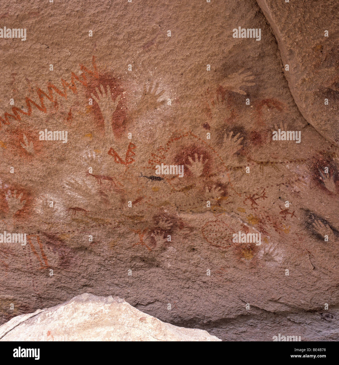 Cave Paintings in the Cuevas de las Manos Stock Photo - Alamy