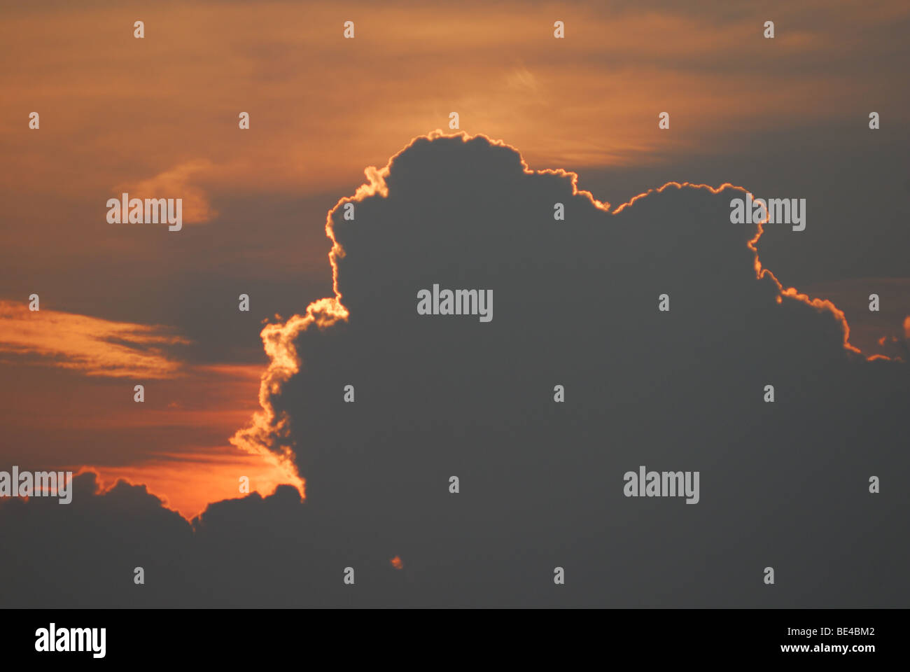 Red angry clouds hi-res stock photography and images - Alamy