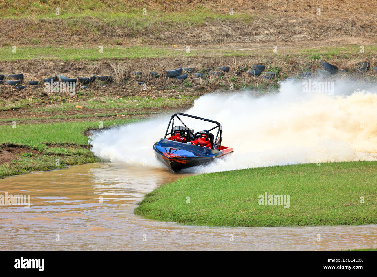 Australian Jet Sprint Boat championship timed sprint runs on enclosed ...