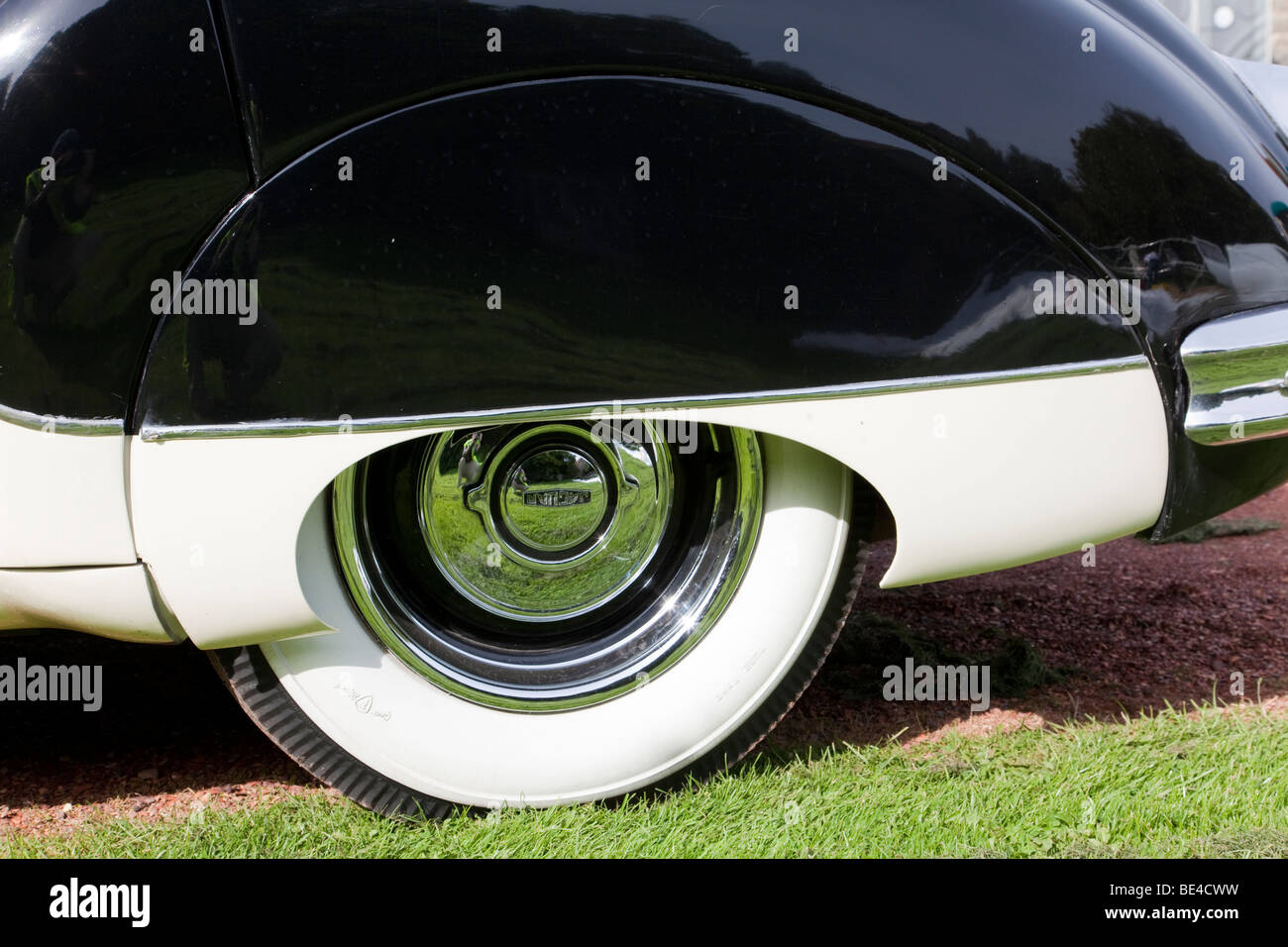 Jaguar rear wheel arch Stock Photo - Alamy