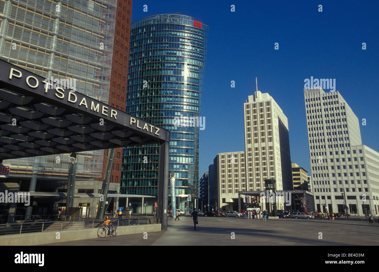 Potsdamer Platz, U-Bahnhof Potsdamer Platz, Beisheim Center and Ritz ...